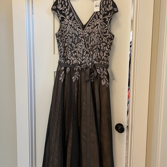 Xscape | Dresses | Xscape Beaded Gray Cocktail Dress | Poshmark
